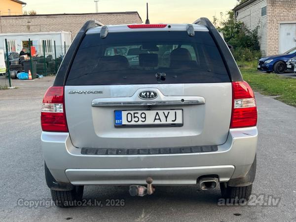 Grey Kia Sportage 2007 in Narva, with an engine capacity of 2.00 L and mileage of 189 thousand km for 1499 €, photo 7 on AUTOMOTO.COM.LV