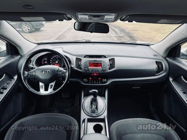 Grey Kia Sportage 2010 in Tallinn, with an engine capacity of 2.00 L and mileage of 166 thousand km for 6900 €, photo 11 on AUTOMOTO.COM.LV