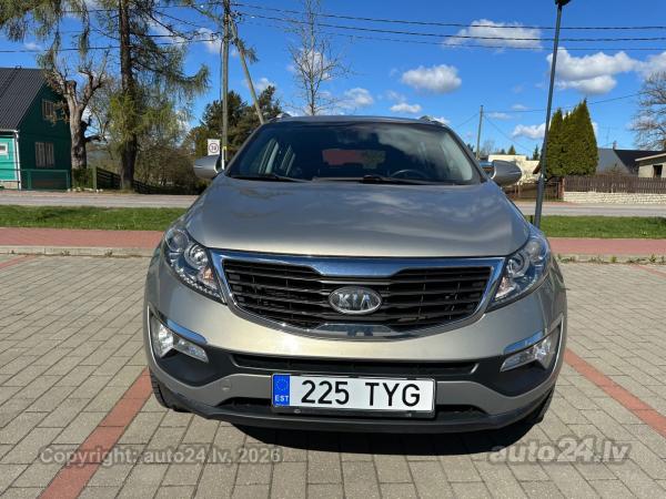 Pelēks Kia Sportage 2010 Tallina, ar dzinēja tilpumu 2.00 L un nobraukumu 74 tūkst. km par 6400 €, foto 5 vietnē AUTOMOTO.COM.LV