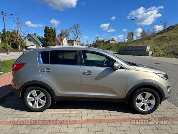 Pelēks Kia Sportage 2010 Tallina, ar dzinēja tilpumu 2.00 L un nobraukumu 74 tūkst. km par 6400 €, foto 8 vietnē AUTOMOTO.COM.LV