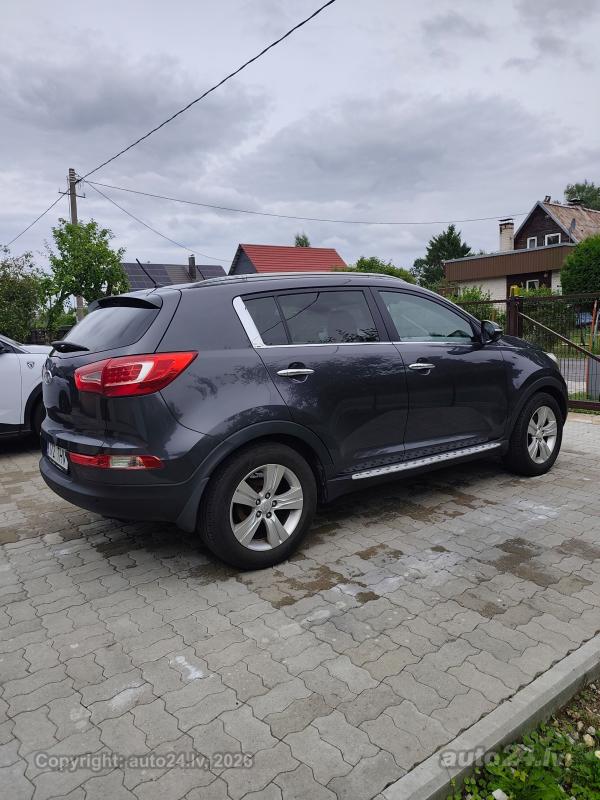Kia Sportage 2010 in Tallinn on AUTOMOTO.COM.LV Grey Kia Sportage 2010 in Tallinn, with an engine capacity of 1.59 L and mileage of 174 thousand km for 5200 €, photo 9 on AUTOMOTO.COM.LV