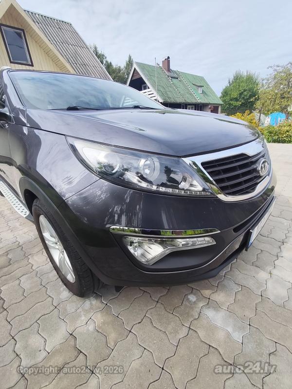 Kia Sportage 2010 in Tallinn on AUTOMOTO.COM.LV Grey Kia Sportage 2010 in Tallinn, with an engine capacity of 1.59 L and mileage of 174 thousand km for 5200 €, photo 11 on AUTOMOTO.COM.LV