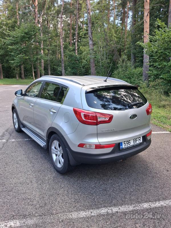 Grey Kia Sportage 2011 in Rakvere, with an engine capacity of 2.00 L and mileage of 108 thousand km for 7500 €, photo 6 on AUTOMOTO.COM.LV