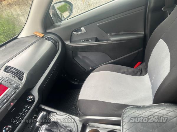 Серый Киа Sportage 2012 в Таллин, объемом двигателя 2.00 л и пробегом 131 тыс. км за 8690 €, фото 8 на AUTOMOTO.COM.LV