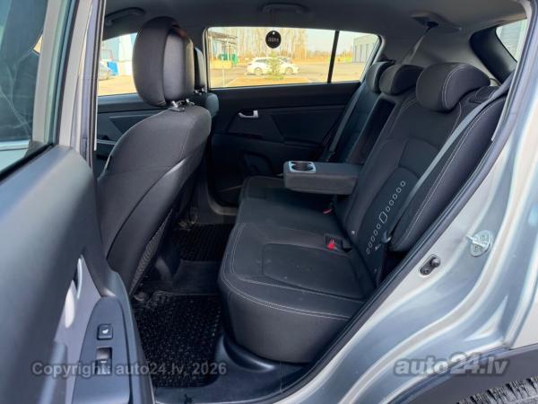 Pelēks Kia Sportage 2013 Tartu, ar dzinēja tilpumu 2.00 L un nobraukumu 136 tūkst. km par 8799 €, foto 11 vietnē AUTOMOTO.COM.LV