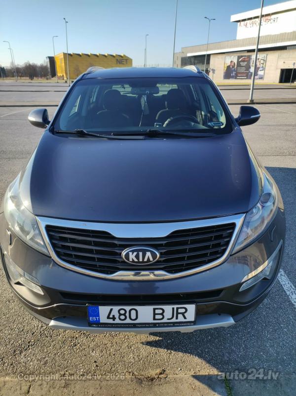 Pelēks Kia Sportage 2013 Tartu, ar dzinēja tilpumu 2.00 L un nobraukumu 162 tūkst. km par 7000 €, foto 3 vietnē AUTOMOTO.COM.LV