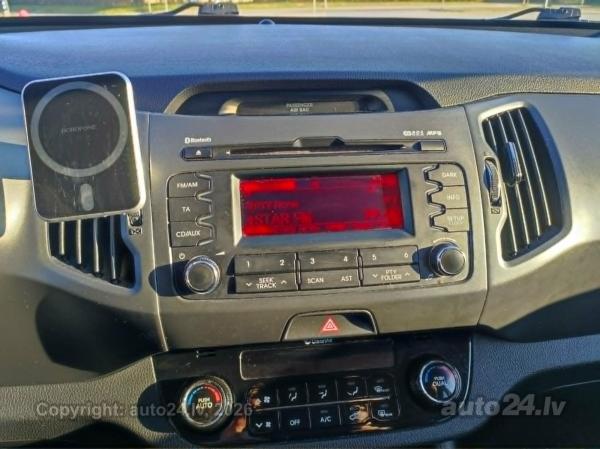 Pelēks Kia Sportage 2013 Tartu, ar dzinēja tilpumu 2.00 L un nobraukumu 162 tūkst. km par 7000 €, foto 7 vietnē AUTOMOTO.COM.LV