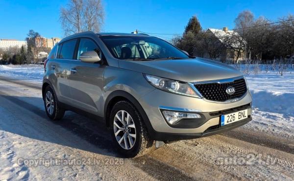 Grey Kia Sportage 2015 in Tallinn, with an engine capacity of 1.60 L and mileage of 96 thousand km for 9400 €, photo 6 on AUTOMOTO.COM.LV