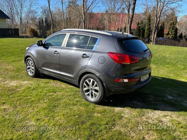 Pelēks Kia Sportage 2015 Tallina, ar dzinēja tilpumu 2.00 L un nobraukumu 175 tūkst. km par 9300 €, foto 5 vietnē AUTOMOTO.COM.LV