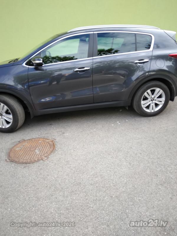 Pelēks Kia Sportage 2018 Pērnava, ar dzinēja tilpumu 1.70 L un nobraukumu 47 tūkst. km par 16649 €, foto 5 vietnē AUTOMOTO.COM.LV