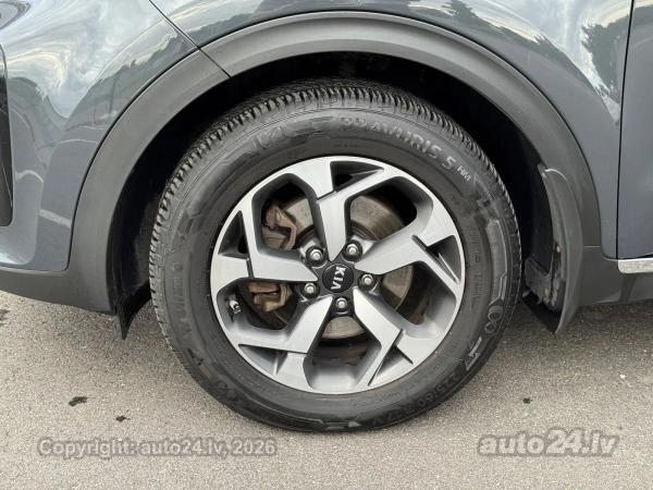 Pelēks Kia Sportage 2018 Tallina, ar dzinēja tilpumu 1.60 L un nobraukumu 230 tūkst. km par 11995 €, foto 5 vietnē AUTOMOTO.COM.LV