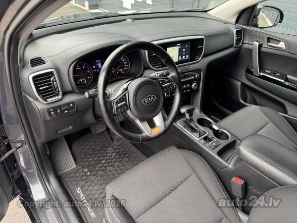 Pelēks Kia Sportage 2018 Tallina, ar dzinēja tilpumu 1.60 L un nobraukumu 230 tūkst. km par 11995 €, foto 9 vietnē AUTOMOTO.COM.LV