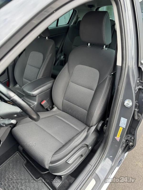 Pelēks Kia Sportage 2018 Tallina, ar dzinēja tilpumu 1.60 L un nobraukumu 230 tūkst. km par 11995 €, foto 11 vietnē AUTOMOTO.COM.LV