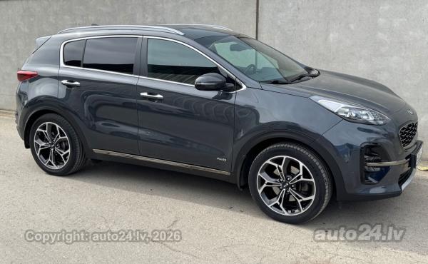 Grey Kia Sportage 2021 in Tallinn, with an engine capacity of 2.00 L and mileage of 78 thousand km for 22990 €, photo 2 on AUTOMOTO.COM.LV