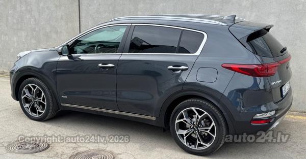 Grey Kia Sportage 2021 in Tallinn, with an engine capacity of 2.00 L and mileage of 78 thousand km for 22990 €, photo 4 on AUTOMOTO.COM.LV
