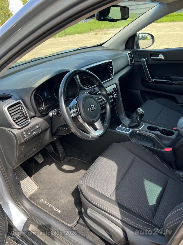 Pelēks Kia Sportage 2021 Viljandi, ar dzinēja tilpumu 1.59 L un nobraukumu 96 tūkst. km par 12500 €, foto 9 vietnē AUTOMOTO.COM.LV