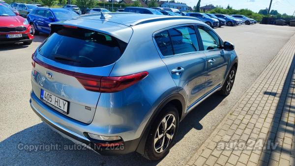 Grey Kia Sportage 2021 in Tartu, with an engine capacity of 1.60 L and mileage of 82 thousand km for 18990 €, photo 4 on AUTOMOTO.COM.LV
