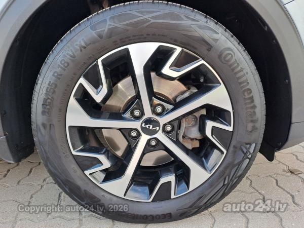 Grey Kia Sportage 2023 in Tartu, with an engine capacity of 1.60 L and mileage of 63 thousand km for 22000 €, photo 7 on AUTOMOTO.COM.LV