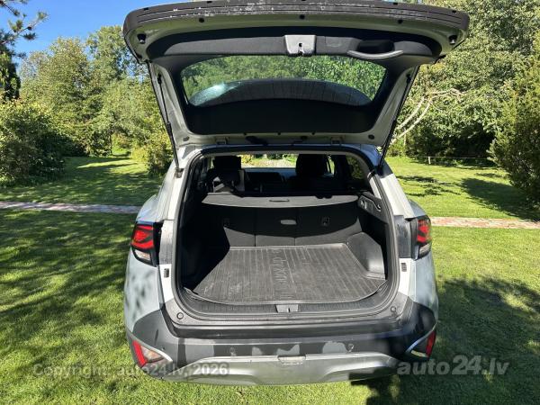 Pelēks Kia Sportage 2023 Tallina, ar dzinēja tilpumu 1.60 L un nobraukumu 25 tūkst. km par 27900 €, foto 10 vietnē AUTOMOTO.COM.LV