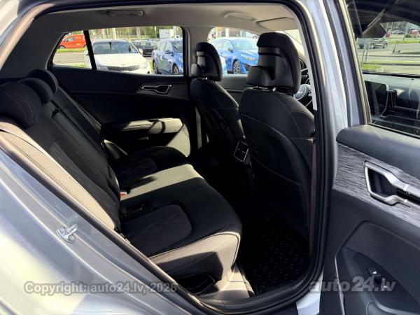 Серый Киа Sportage 2024 в Таллин, объемом двигателя 1.60 л и пробегом 44 тыс. км за 29900 €, фото 5 на AUTOMOTO.COM.LV