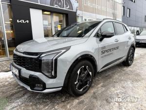 Pelēks Kia Sportage 2025 Tallina, ar dzinēja tilpumu 1.60 L un nobraukumu 11 tūkst. km par 41283 €, foto  vietnē AUTOMOTO.COM.LV