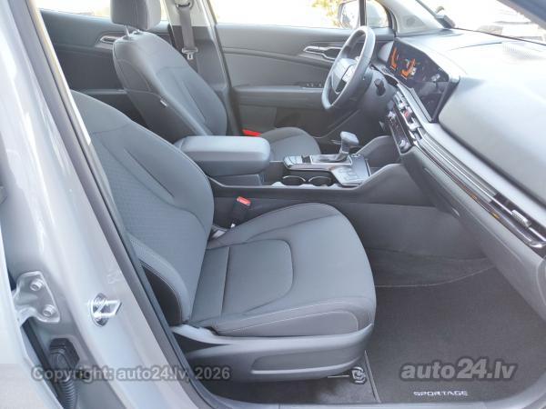 Grey Kia Sportage 2025 in Tartu, with an engine capacity of 1.60 L and mileage of 14 thousand km for 30990 €, photo 8 on AUTOMOTO.COM.LV