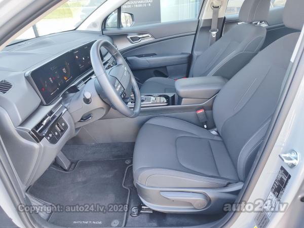 Grey Kia Sportage 2025 in Tartu, with an engine capacity of 1.60 L and mileage of 14 thousand km for 30990 €, photo 10 on AUTOMOTO.COM.LV
