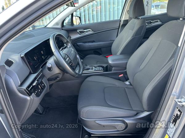 Kia Sportage 2025 Tartu vietnē Pelēks Kia Sportage 2025 Tartu, ar dzinēja tilpumu 1.60 L un nobraukumu 12 tūkst. km par 30990 €, foto 10 vietnē AUTOMOTO.COM.LV