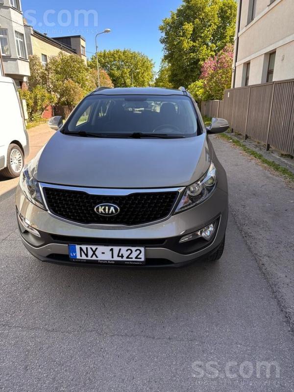 Kia Sportage 2016 in Riga, with an engine capacity of 1.70 L and mileage of 105 thousand km for 9500 €, photo 2 on AUTOMOTO.COM.LV