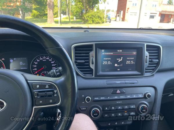 Kia Sportage 2017 in Tallinn, with an engine capacity of 1.70 L and mileage of 265 thousand km for 9000 €, photo 9 on AUTOMOTO.COM.LV