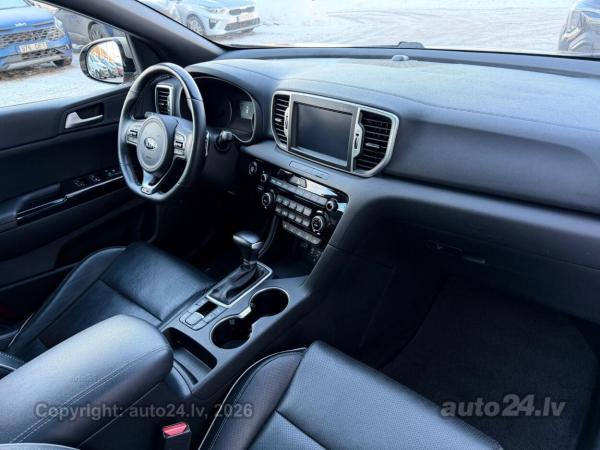 Kia Sportage 2018 in Tallinn, with an engine capacity of 2.00 L and mileage of 170 thousand km for 14900 €, photo 4 on AUTOMOTO.COM.LV