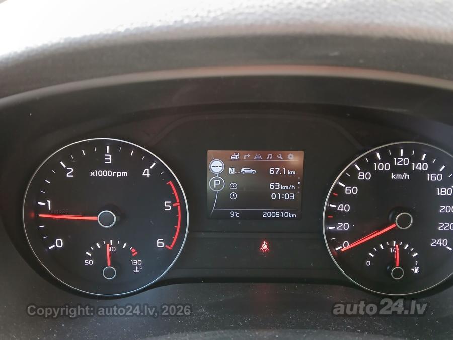 Kia Sportage 2018 in Parnu, with an engine capacity of 1.70 L and mileage of 201 thousand km for 12800 €, photo 7 on AUTOMOTO.COM.LV
