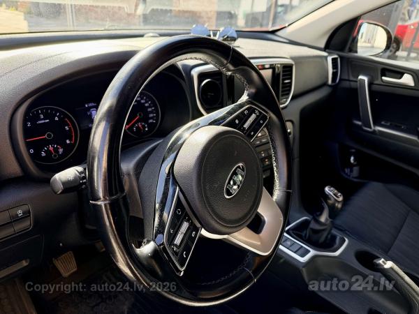 Kia Sportage 2018 in Tallinn, with an engine capacity of 1.60 L and mileage of 217 thousand km for 9500 €, photo 10 on AUTOMOTO.COM.LV