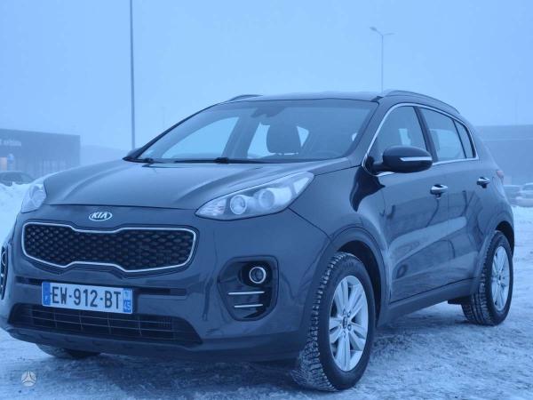 Kia Sportage 2018 in Siauliai, with an engine capacity of 1.70 L and mileage of 165 thousand km for 12200 €, photo 2 on AUTOMOTO.COM.LV