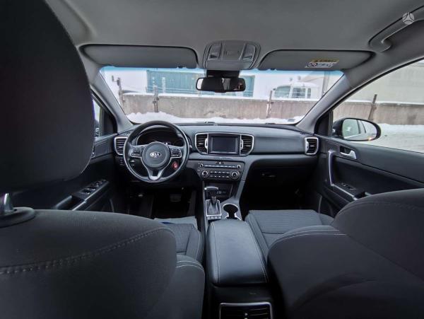 Kia Sportage 2018 in Siauliai, with an engine capacity of 1.70 L and mileage of 165 thousand km for 12200 €, photo 11 on AUTOMOTO.COM.LV