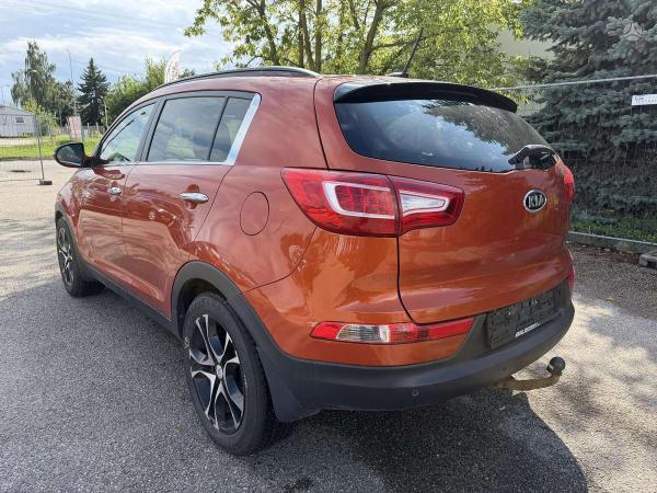 Oranžs Kia Sportage 2012 Marijampole, ar dzinēja tilpumu 1.69 L un nobraukumu 176 tūkst. km par 6250 €, foto 6 vietnē AUTOMOTO.COM.LV