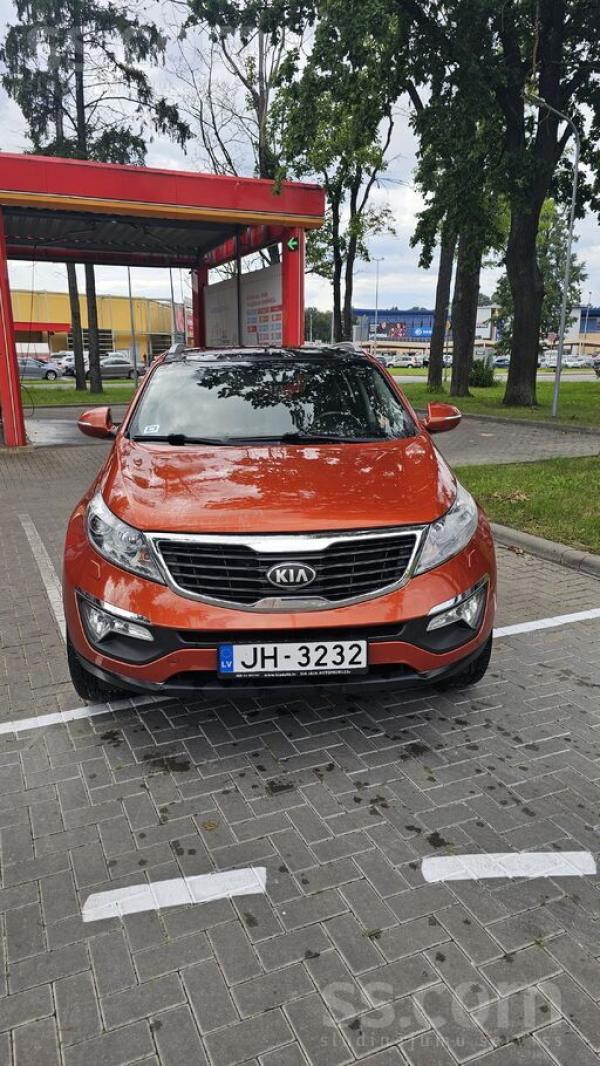 Оранжевый Киа Sportage 2013 в Рига, объемом двигателя 2.00 л и пробегом 110 тыс. км за 9500 €, фото 2 на AUTOMOTO.COM.LV