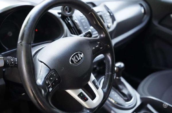 Оранжевый Киа Sportage 2013 в Вильнюс, объемом двигателя 2.00 л и пробегом 211 тыс. км за 9000 €, фото 9 на AUTOMOTO.COM.LV