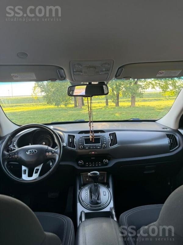 Kia Sportage 2013 Daugavpils vietnē Oranžs Kia Sportage 2013 Daugavpils, ar dzinēja tilpumu 2.00 L un nobraukumu 197 tūkst. km par 7300 €, foto 8 vietnē AUTOMOTO.COM.LV