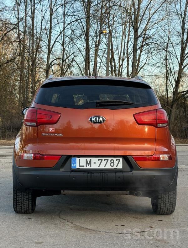 Оранжевый Киа Sportage 2015 в Рига, объемом двигателя 2.00 л и пробегом 67 тыс. км за 10900 €, фото 7 на AUTOMOTO.COM.LV
