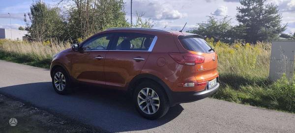 Oranžs Kia Sportage 2015 Viļņa, ar dzinēja tilpumu 1.59 L un nobraukumu 98 tūkst. km par 9900 €, foto 9 vietnē AUTOMOTO.COM.LV