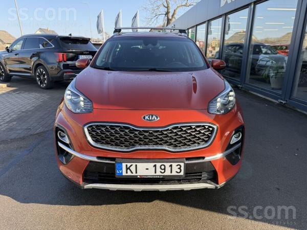 Orange Kia Sportage 2019 in Jelgava, with an engine capacity of 1.60 L and mileage of 183 thousand km for 13300 €, photo 7 on AUTOMOTO.COM.LV