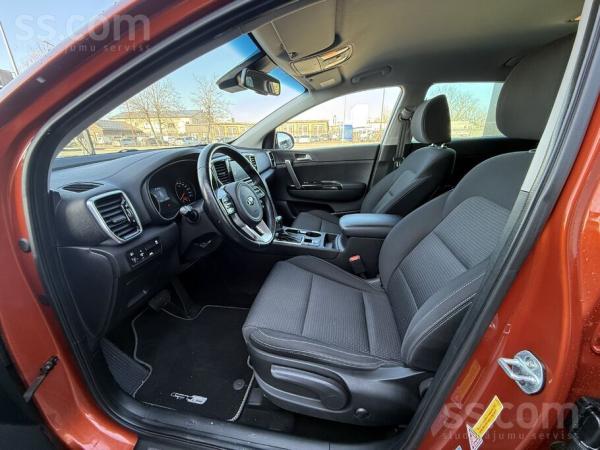 Orange Kia Sportage 2019 in Jelgava, with an engine capacity of 1.60 L and mileage of 183 thousand km for 13300 €, photo 8 on AUTOMOTO.COM.LV