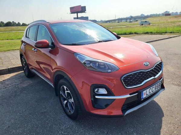 Orange Kia Sportage 2019 in Kaunas, with an engine capacity of 1.59 L and mileage of 85 thousand km for 13900 €, photo 2 on AUTOMOTO.COM.LV
