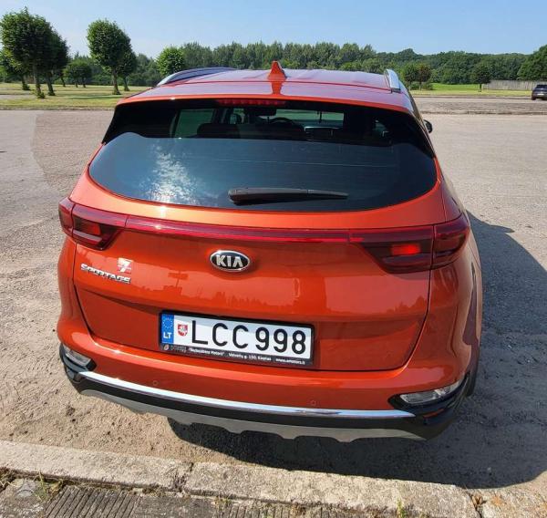 Orange Kia Sportage 2019 in Kaunas, with an engine capacity of 1.59 L and mileage of 85 thousand km for 13900 €, photo 6 on AUTOMOTO.COM.LV