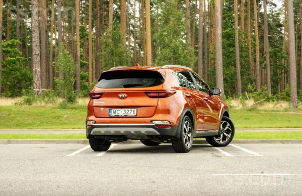 Oranžs Kia Sportage 2019 Rīga, ar dzinēja tilpumu 1.60 L un nobraukumu 62 tūkst. km par 13590 €, foto 7 vietnē AUTOMOTO.COM.LV
