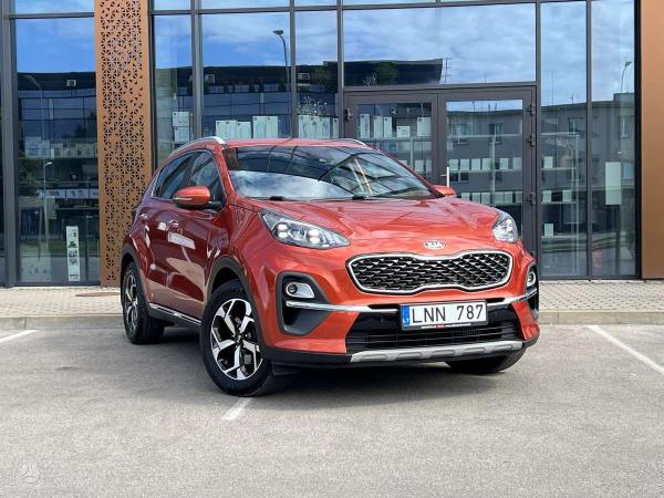 Orange Kia Sportage 2020 in Kaunas, with an engine capacity of 1.60 L and mileage of 50 thousand km for 18700 €, photo 3 on AUTOMOTO.COM.LV