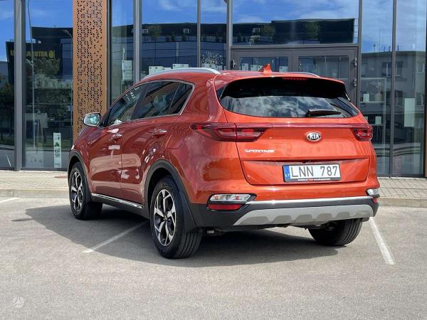 Orange Kia Sportage 2020 in Kaunas, with an engine capacity of 1.60 L and mileage of 50 thousand km for 18700 €, photo 6 on AUTOMOTO.COM.LV