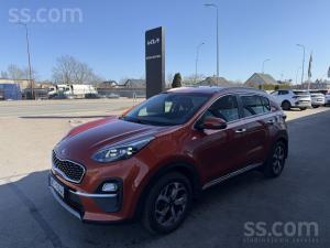Orange Kia Sportage 2021 in Jelgava, with an engine capacity of 1.60 L and mileage of 133 thousand km for 13900 €, photo  on AUTOMOTO.COM.LV