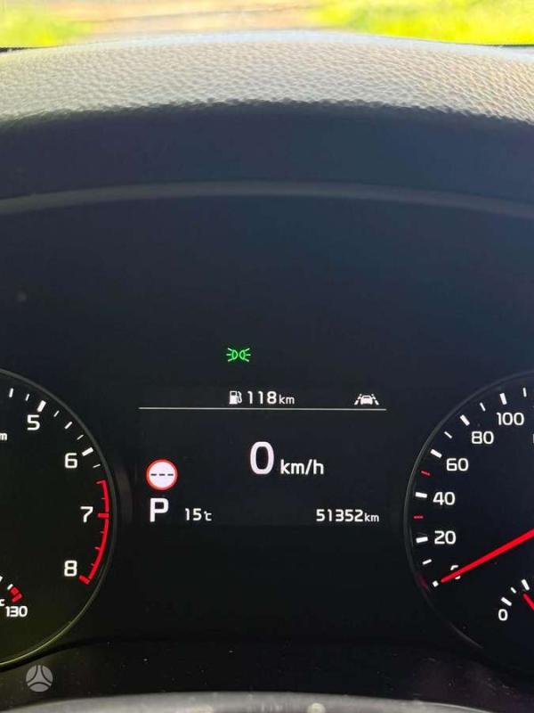 Orange Kia Sportage 2022 in Kaunas, with an engine capacity of 1.59 L and mileage of 51 thousand km for 18500 €, photo 7 on AUTOMOTO.COM.LV